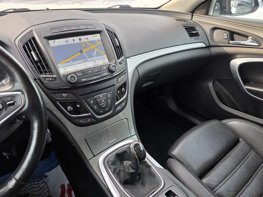 Melns Opel Insignia 2016 Telšiai, ar dzinēja tilpumu 1.60 L un nobraukumu 214 tūkst. km par 6700 €, foto 29 vietnē AUTOMOTO.COM.LV
