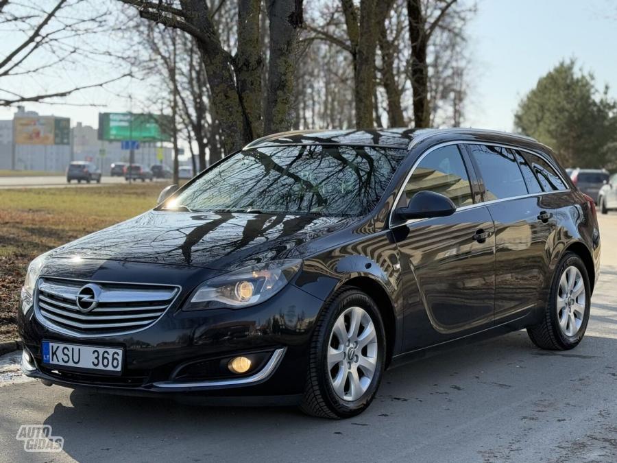 Black Opel Insignia 2016 in Kaunas, with an engine capacity of 2.00 L and mileage of 246 thousand km for 5000 €, photo 1 on AUTOMOTO.COM.LV