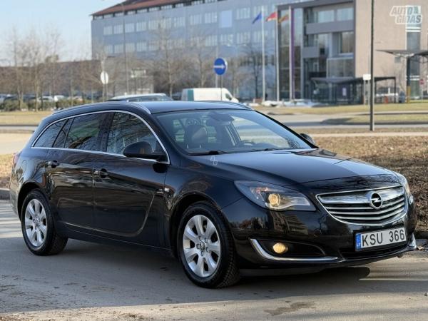 Black Opel Insignia 2016 in Kaunas, with an engine capacity of 2.00 L and mileage of 246 thousand km for 5000 €, photo 2 on AUTOMOTO.COM.LV