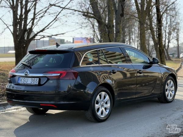 Black Opel Insignia 2016 in Kaunas, with an engine capacity of 2.00 L and mileage of 246 thousand km for 5000 €, photo 4 on AUTOMOTO.COM.LV