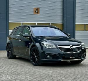 Black Opel Insignia 2016 in Kretinga, with an engine capacity of 2.00 L and mileage of 215 thousand km for 7999 €, photo 4 on AUTOMOTO.COM.LV