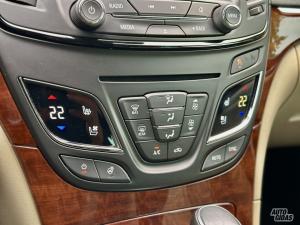 Black Opel Insignia 2016 in Kretinga, with an engine capacity of 2.00 L and mileage of 215 thousand km for 7999 €, photo 28 on AUTOMOTO.COM.LV