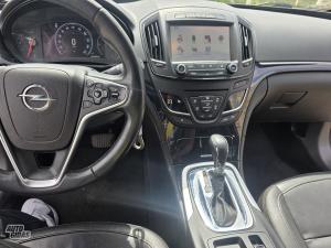 Black Opel Insignia 2016 in Ukmerge, with an engine capacity of 2.00 L and mileage of 284 thousand km for 5500 €, photo 7 on AUTOMOTO.COM.LV