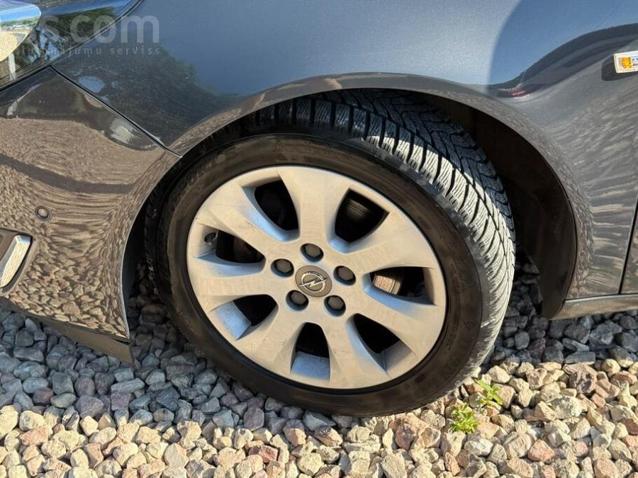 Melns Opel Insignia 2016 Rīga, ar dzinēja tilpumu 1.60 L un nobraukumu 182 tūkst. km par 5500 €, foto 19 vietnē AUTOMOTO.COM.LV