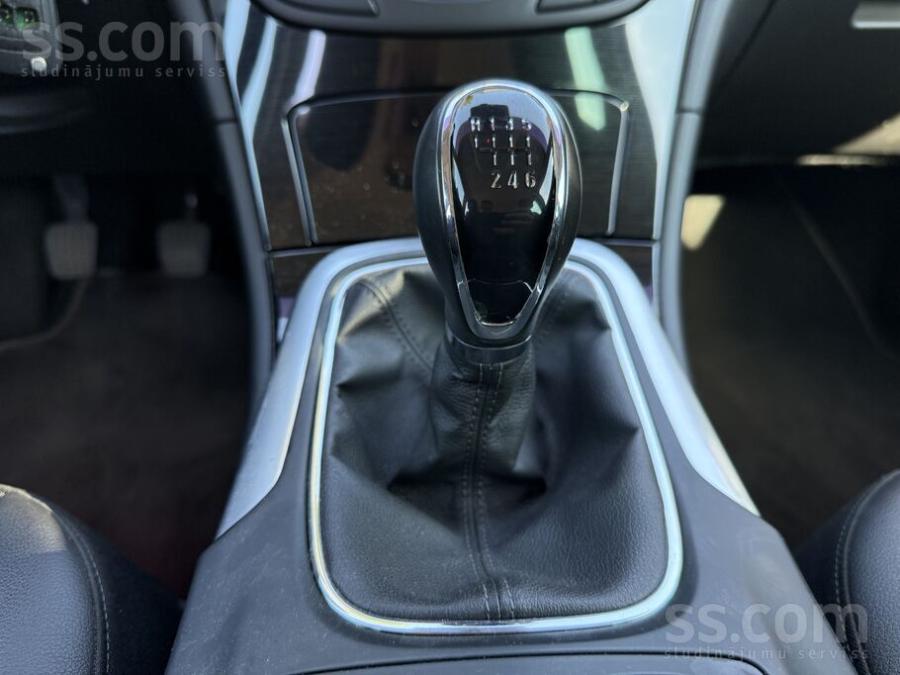 Melns Opel Insignia 2016 Rīga, ar dzinēja tilpumu 1.60 L un nobraukumu 182 tūkst. km par 5500 €, foto 28 vietnē AUTOMOTO.COM.LV