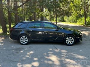 Black Opel Insignia 2016 in Riga, with an engine capacity of 1.60 L and mileage of 0 thousand km for 12899 €, photo 7 on AUTOMOTO.COM.LV