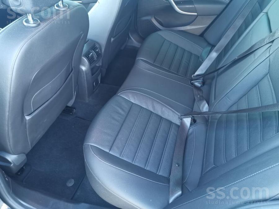 Melns Opel Insignia 2016 Rēzekne, ar dzinēja tilpumu 1.60 L un nobraukumu 243 tūkst. km par 6200 €, foto 6 vietnē AUTOMOTO.COM.LV