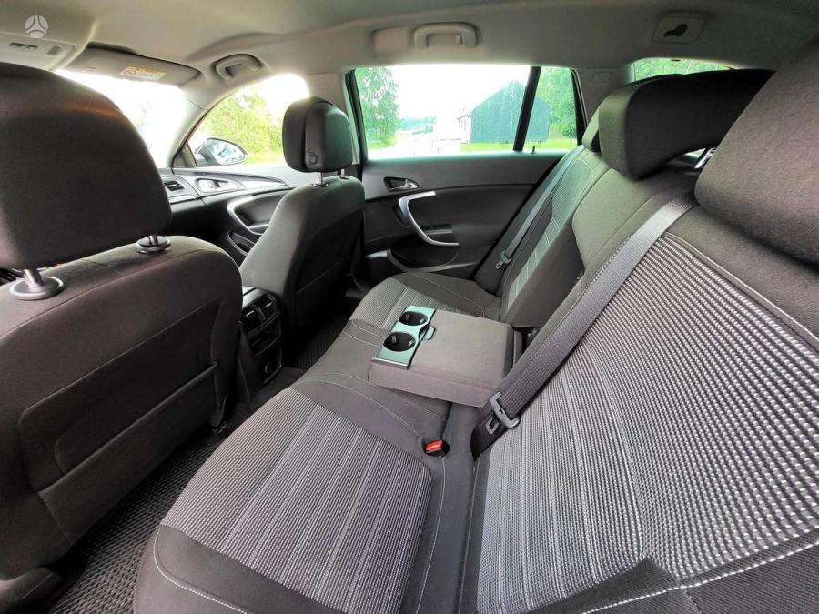 Melns Opel Insignia 2016 Viļņa, ar dzinēja tilpumu 1.60 L un nobraukumu 248 tūkst. km par 4950 €, foto 31 vietnē AUTOMOTO.COM.LV