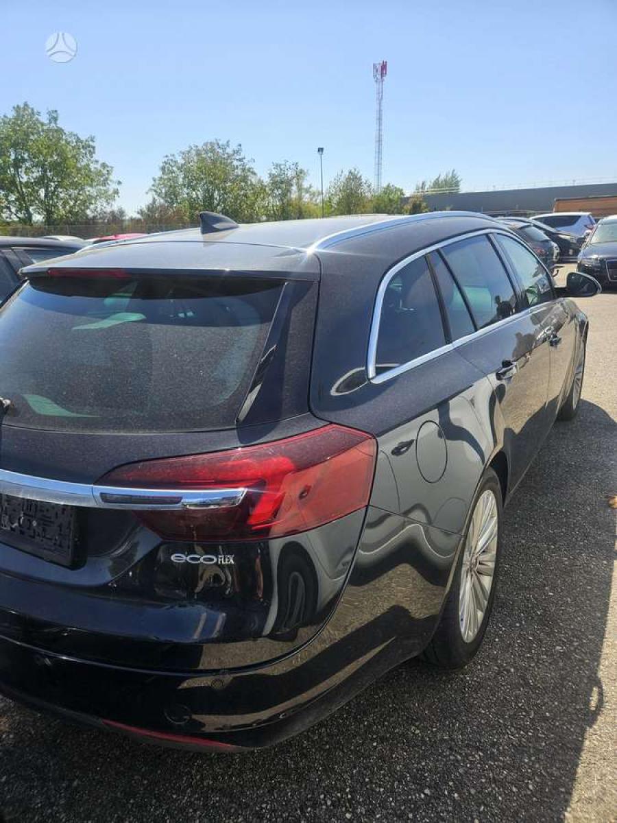 Black Opel Insignia 2016 in Kaunas, with an engine capacity of 1.60 L and mileage of 179 thousand km for 4700 €, photo 5 on AUTOMOTO.COM.LV