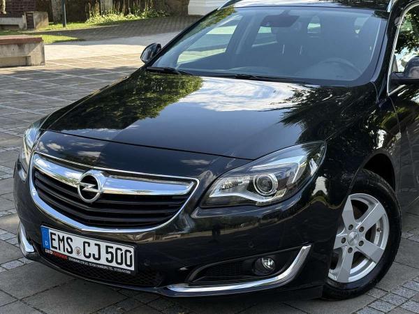 Opel Insignia 2016 in Kaunas on AUTOMOTO.COM.LV Black Opel Insignia 2016 in Kaunas, with an engine capacity of 1.60 L and mileage of 261 thousand km for 5399 β¬, photo 3 on AUTOMOTO.COM.LV