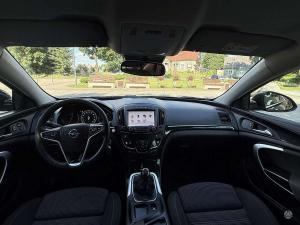 Black Opel Insignia 2016 in Kaunas, with an engine capacity of 1.60 L and mileage of 261 thousand km for 5399 €, photo 9 on AUTOMOTO.COM.LV