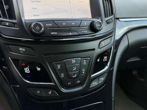 Black Opel Insignia 2016 in Kaunas, with an engine capacity of 1.60 L and mileage of 261 thousand km for 5399 €, photo 21 on AUTOMOTO.COM.LV