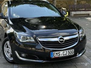 Black Opel Insignia 2016 in Kaunas, with an engine capacity of 1.60 L and mileage of 261 thousand km for 5399 €, photo 27 on AUTOMOTO.COM.LV