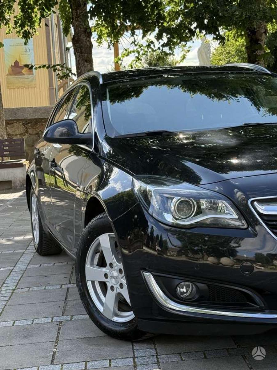 Black Opel Insignia 2016 in Kaunas, with an engine capacity of 1.60 L and mileage of 261 thousand km for 5399 €, photo 29 on AUTOMOTO.COM.LV