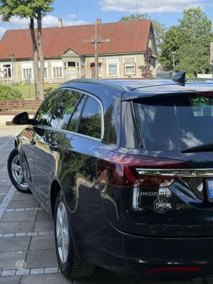 Black Opel Insignia 2016 in Kaunas, with an engine capacity of 1.60 L and mileage of 261 thousand km for 5399 €, photo 34 on AUTOMOTO.COM.LV