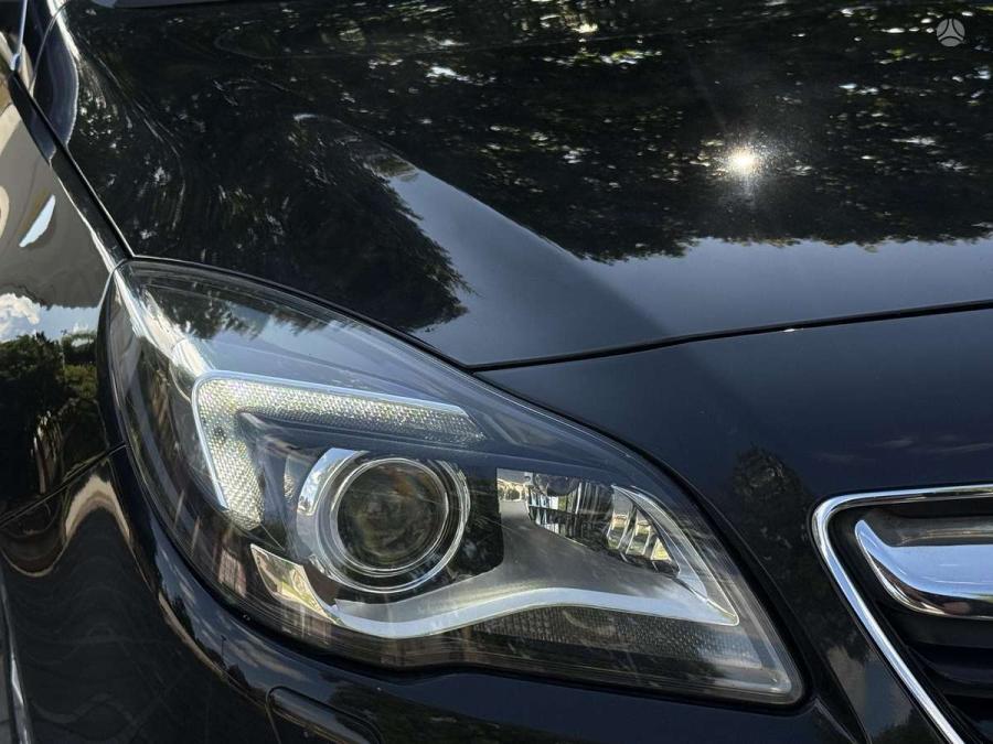 Black Opel Insignia 2016 in Kaunas, with an engine capacity of 1.60 L and mileage of 261 thousand km for 5399 €, photo 46 on AUTOMOTO.COM.LV