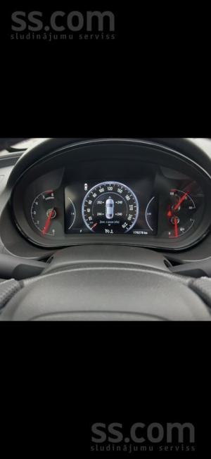 Черный Опель Инсигния 2016 в Рига, объемом двигателя 2.00 л и пробегом 180 тыс. км за 5799 €, фото 7 на AUTOMOTO.COM.LV