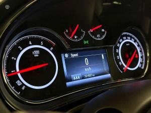 Black Opel Insignia 2016 in Marijampole, with an engine capacity of 1.96 L and mileage of 262 thousand km for 5999 €, photo 19 on AUTOMOTO.COM.LV