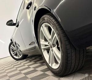 Black Opel Insignia 2016 in Marijampole, with an engine capacity of 1.96 L and mileage of 262 thousand km for 5999 €, photo 22 on AUTOMOTO.COM.LV