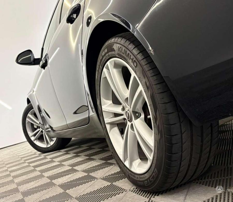 Black Opel Insignia 2016 in Marijampole, with an engine capacity of 1.96 L and mileage of 262 thousand km for 5999 €, photo 22 on AUTOMOTO.COM.LV