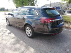 Black Opel Insignia 2016 in Marijampole, with an engine capacity of 1.36 L and mileage of 271 thousand km for 4799 €, photo 3 on AUTOMOTO.COM.LV