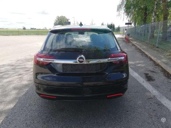 Black Opel Insignia 2016 in Marijampole, with an engine capacity of 1.36 L and mileage of 271 thousand km for 4799 €, photo 4 on AUTOMOTO.COM.LV