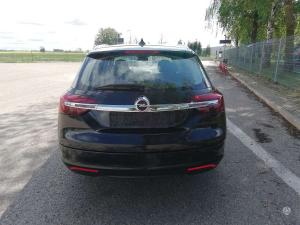 Black Opel Insignia 2016 in Marijampole, with an engine capacity of 1.36 L and mileage of 271 thousand km for 4799 €, photo 4 on AUTOMOTO.COM.LV