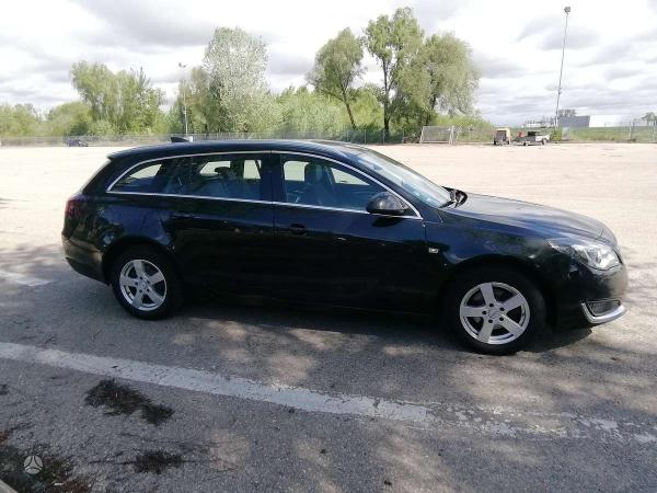 Black Opel Insignia 2016 in Marijampole, with an engine capacity of 1.36 L and mileage of 271 thousand km for 4799 €, photo 6 on AUTOMOTO.COM.LV