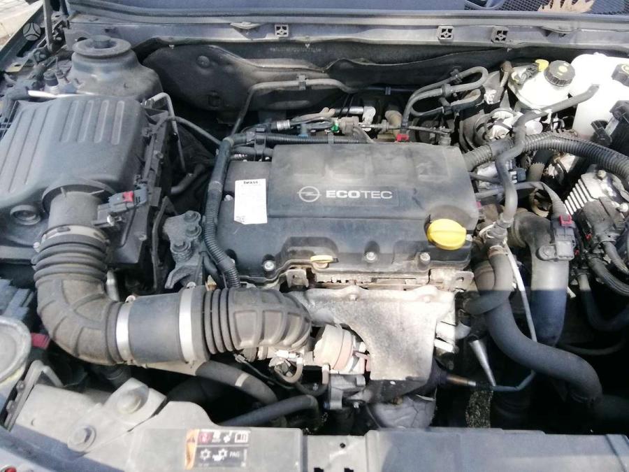 Black Opel Insignia 2016 in Marijampole, with an engine capacity of 1.36 L and mileage of 271 thousand km for 4799 €, photo 10 on AUTOMOTO.COM.LV