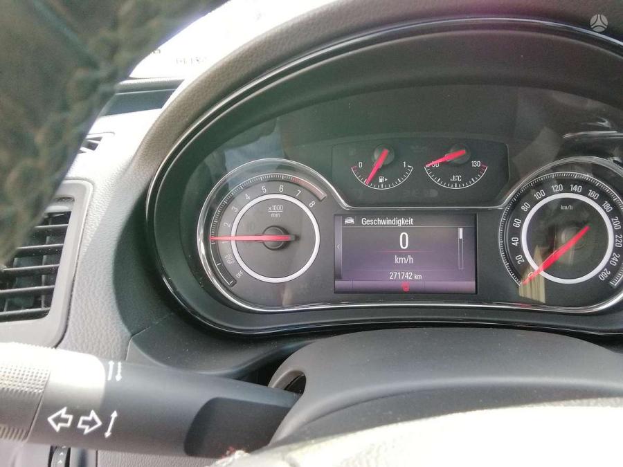 Black Opel Insignia 2016 in Marijampole, with an engine capacity of 1.36 L and mileage of 271 thousand km for 4799 €, photo 12 on AUTOMOTO.COM.LV