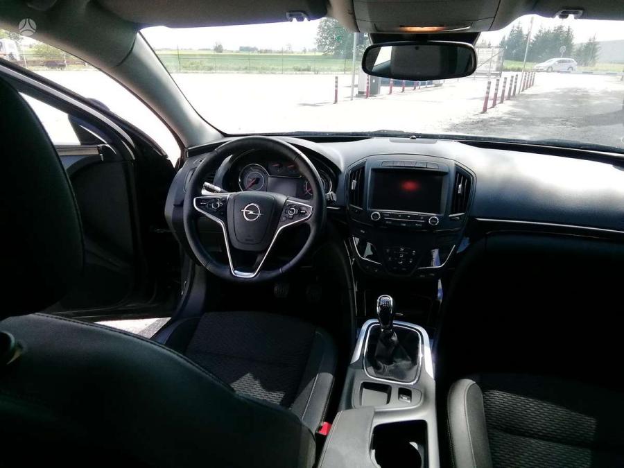 Black Opel Insignia 2016 in Marijampole, with an engine capacity of 1.36 L and mileage of 271 thousand km for 4799 €, photo 14 on AUTOMOTO.COM.LV