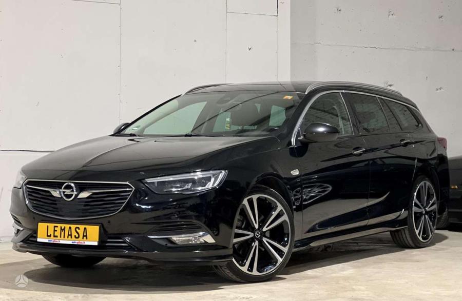 Black Opel Insignia 2017 in Klaipeda, with an engine capacity of 1.96 L and mileage of 241 thousand km for 10999 €, photo 8 on AUTOMOTO.COM.LV