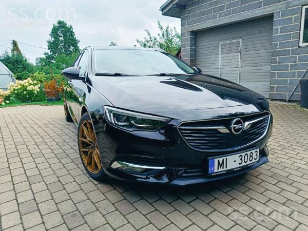 Melns Opel Insignia 2017 Ogre, ar dzinēja tilpumu 2.00 L un nobraukumu 240 tūkst. km par 10850 €, foto 1 vietnē AUTOMOTO.COM.LV