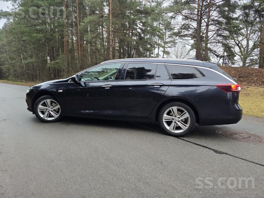 Black Opel Insignia 2017 in Riga, with an engine capacity of 1.60 L and mileage of 0 thousand km for 6500 €, photo 7 on AUTOMOTO.COM.LV