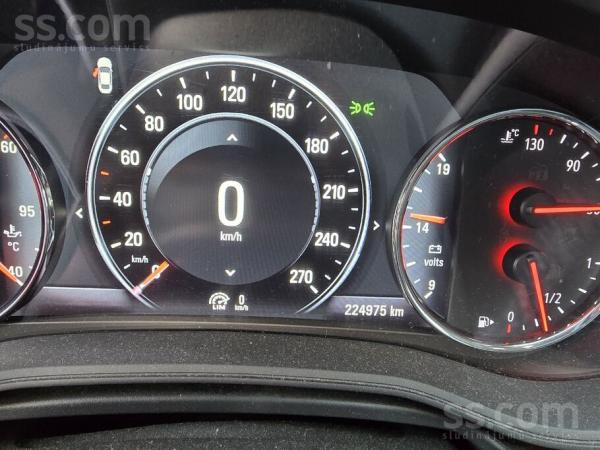 Black Opel Insignia 2017 in Riga, with an engine capacity of 1.60 L and mileage of 0 thousand km for 6500 €, photo 9 on AUTOMOTO.COM.LV