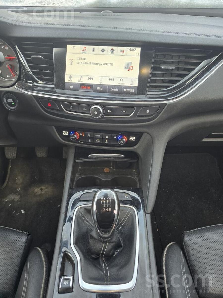 Black Opel Insignia 2017 in Riga, with an engine capacity of 1.60 L and mileage of 0 thousand km for 6500 €, photo 11 on AUTOMOTO.COM.LV