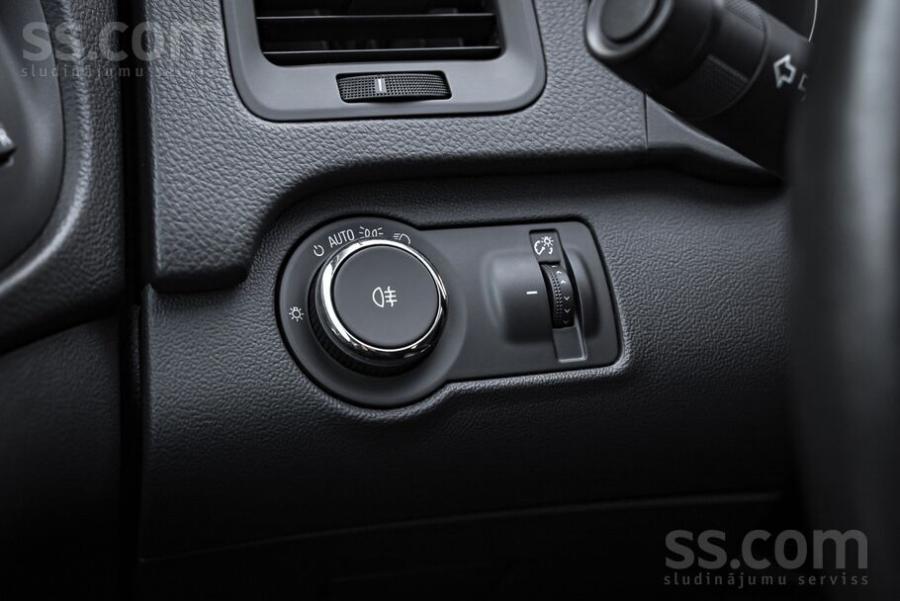 Melns Opel Insignia 2017 Rīga, ar dzinēja tilpumu 2.00 L un nobraukumu 248 tūkst. km par 7450 €, foto 30 vietnē AUTOMOTO.COM.LV