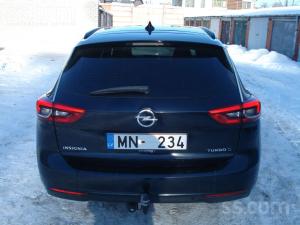 Black Opel Insignia 2017 in Riga, with an engine capacity of 2.00 L and mileage of 161 thousand km for 9000 €, photo 4 on AUTOMOTO.COM.LV