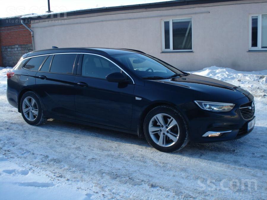 Black Opel Insignia 2017 in Riga, with an engine capacity of 2.00 L and mileage of 161 thousand km for 9000 €, photo 6 on AUTOMOTO.COM.LV