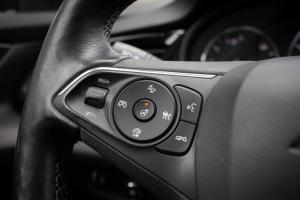 Melns Opel Insignia 2017 Rīga, ar dzinēja tilpumu 2.00 L un nobraukumu 149 tūkst. km par 13100 €, foto 12 vietnē AUTOMOTO.COM.LV