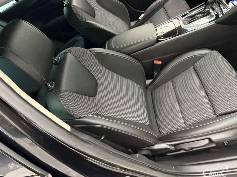 Black Opel Insignia 2017 in Vilnius, with an engine capacity of 1.96 L and mileage of 183 thousand km for 6900 €, photo 7 on AUTOMOTO.COM.LV