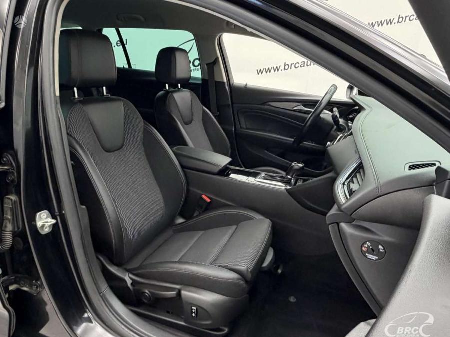Black Opel Insignia 2017 in Vilnius, with an engine capacity of 1.96 L and mileage of 183 thousand km for 6900 €, photo 9 on AUTOMOTO.COM.LV
