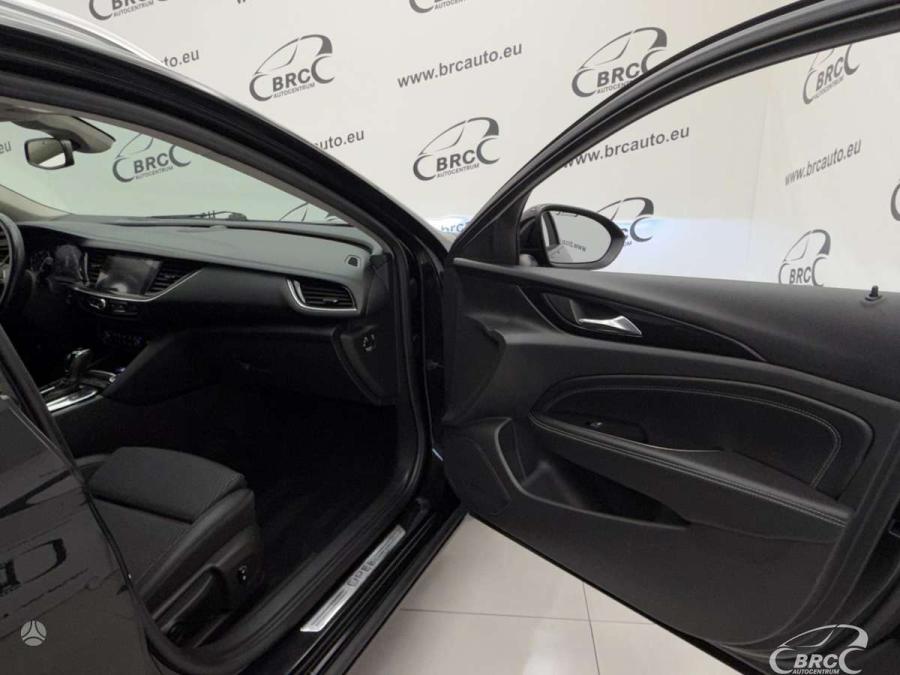 Black Opel Insignia 2017 in Vilnius, with an engine capacity of 1.96 L and mileage of 183 thousand km for 6900 €, photo 10 on AUTOMOTO.COM.LV