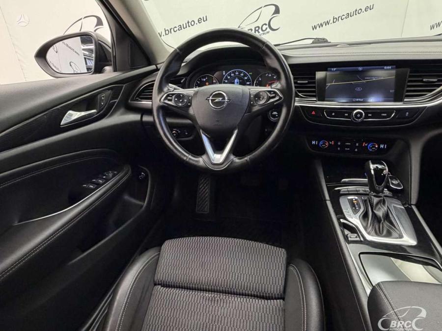 Black Opel Insignia 2017 in Vilnius, with an engine capacity of 1.96 L and mileage of 183 thousand km for 6900 €, photo 16 on AUTOMOTO.COM.LV