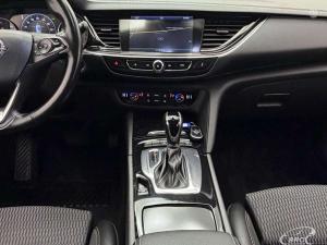 Black Opel Insignia 2017 in Vilnius, with an engine capacity of 1.96 L and mileage of 183 thousand km for 6900 €, photo 17 on AUTOMOTO.COM.LV