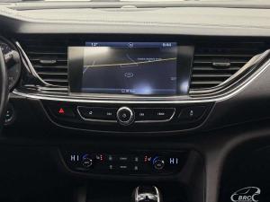 Black Opel Insignia 2017 in Vilnius, with an engine capacity of 1.96 L and mileage of 183 thousand km for 6900 €, photo 18 on AUTOMOTO.COM.LV