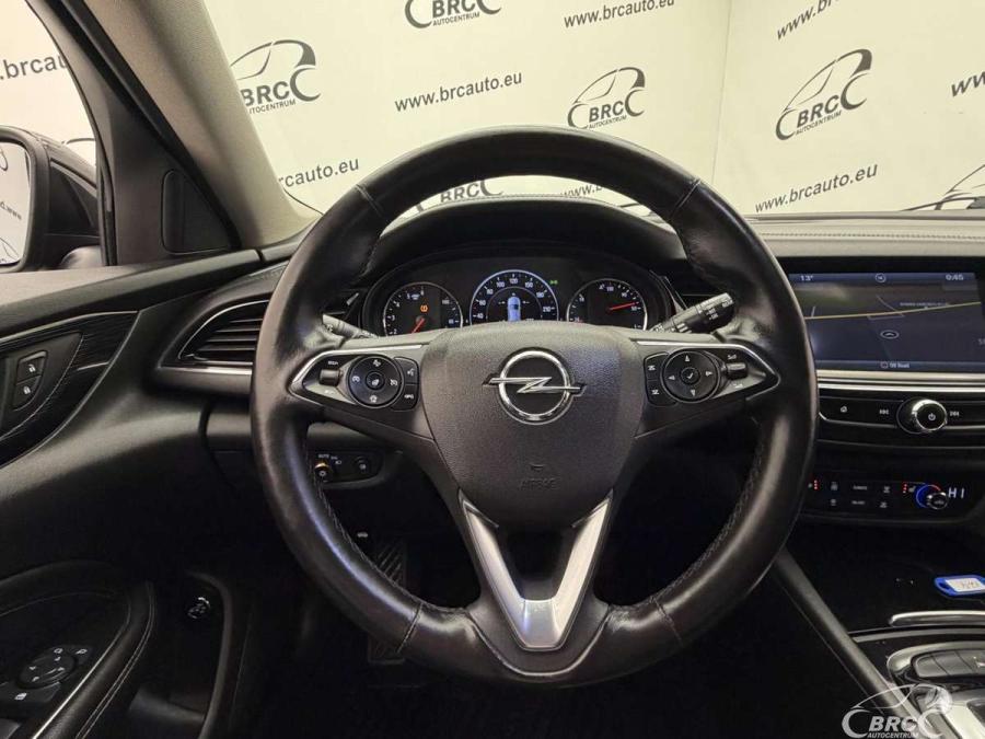 Black Opel Insignia 2017 in Vilnius, with an engine capacity of 1.96 L and mileage of 183 thousand km for 6900 €, photo 30 on AUTOMOTO.COM.LV
