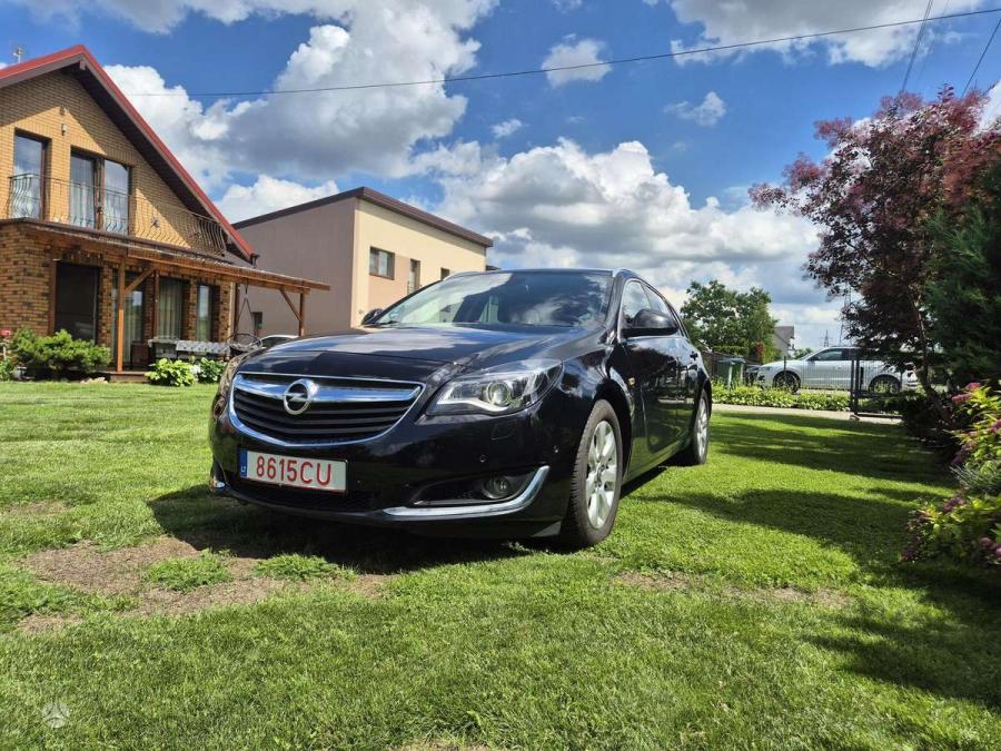 Black Opel Insignia 2017 in Kaunas, with an engine capacity of 1.96 L and mileage of 187 thousand km for 5999 €, photo 1 on AUTOMOTO.COM.LV