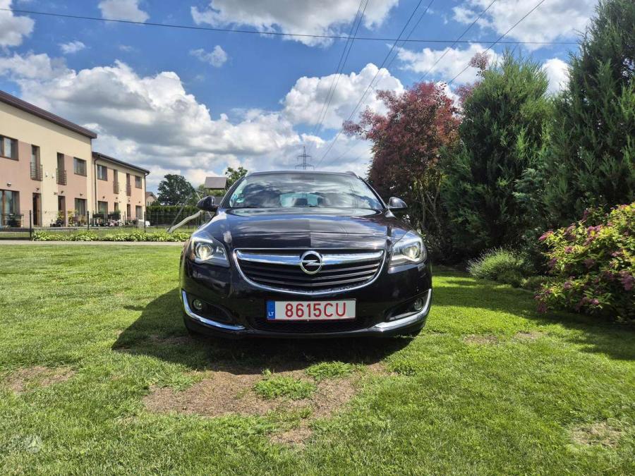 Black Opel Insignia 2017 in Kaunas, with an engine capacity of 1.96 L and mileage of 187 thousand km for 5999 €, photo 3 on AUTOMOTO.COM.LV