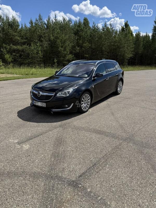 Black Opel Insignia 2017 in Vilnius, with an engine capacity of 2.00 L and mileage of 305 thousand km for 5750 €, photo 1 on AUTOMOTO.COM.LV